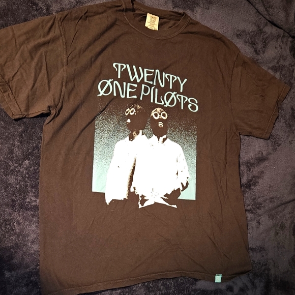 Comfort Colors | Shirts | Twenty One Pilots The Icy Tour Shirt | Poshmark